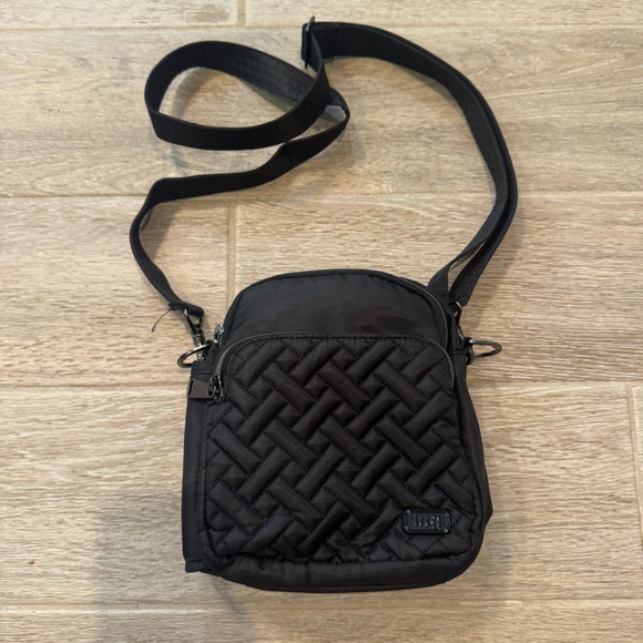 lug | Bags | Lug Black Can Can Stylish Quilted Crossbody Bag | Poshmark